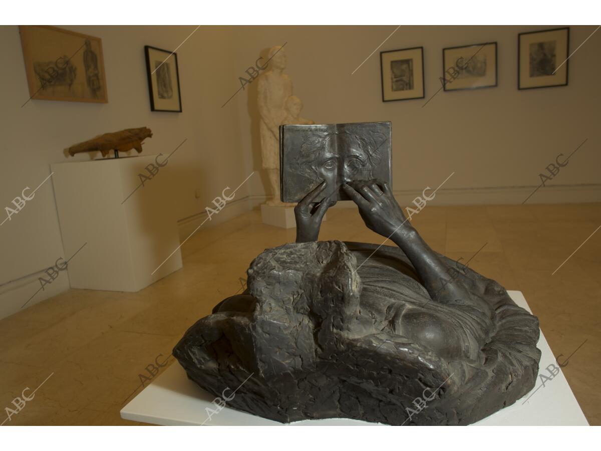 El escultor Julio López Hernández, en la Academia de las Artes de San ...