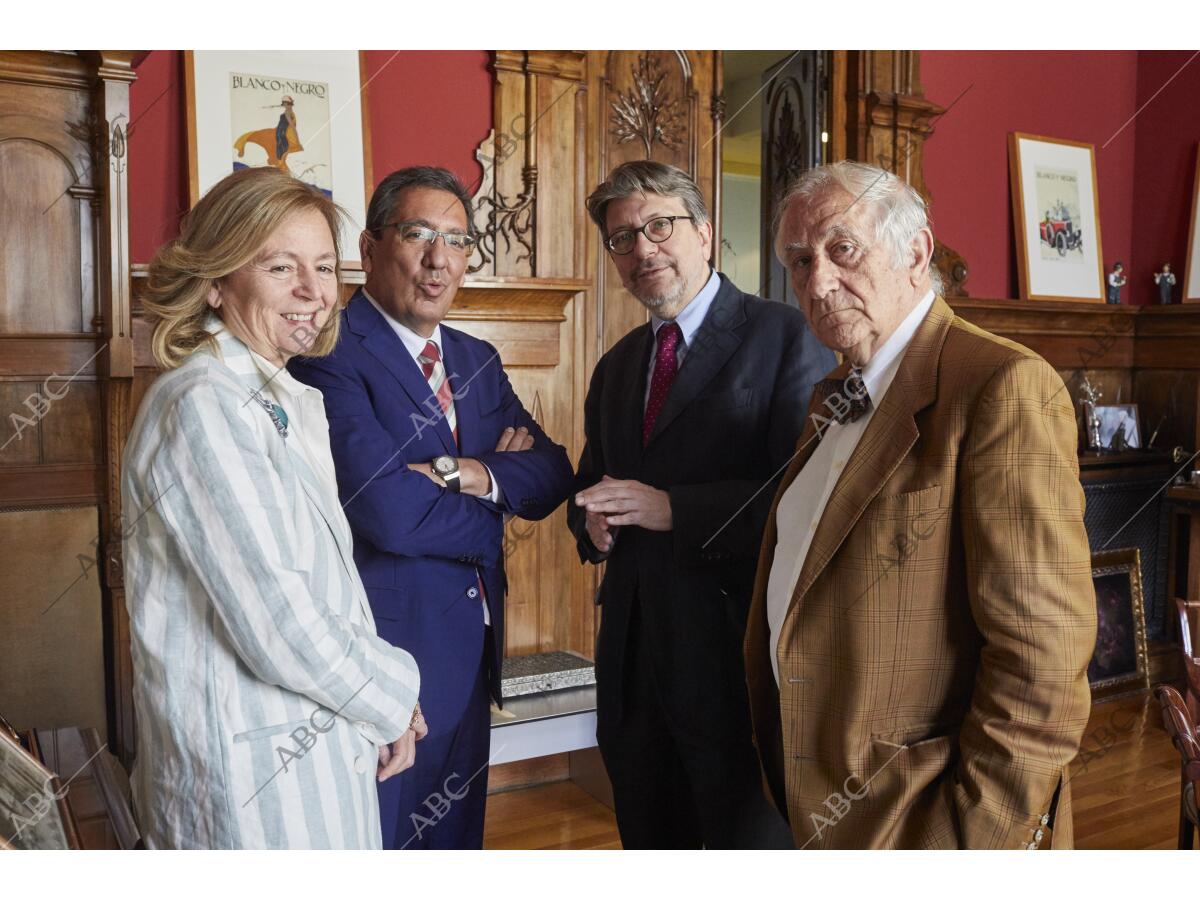 Jurado del primer premio de Narrativa Escolar José María Pemán ABC ...