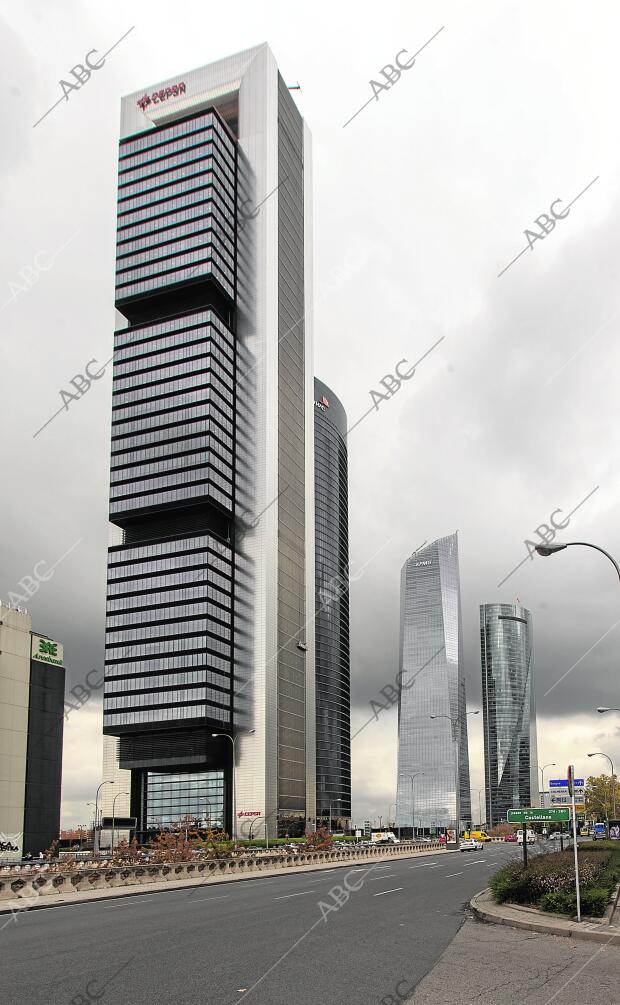 Torre Cepsa, la torre Pwc (Price Waterhouse Cooper), la torre de ...