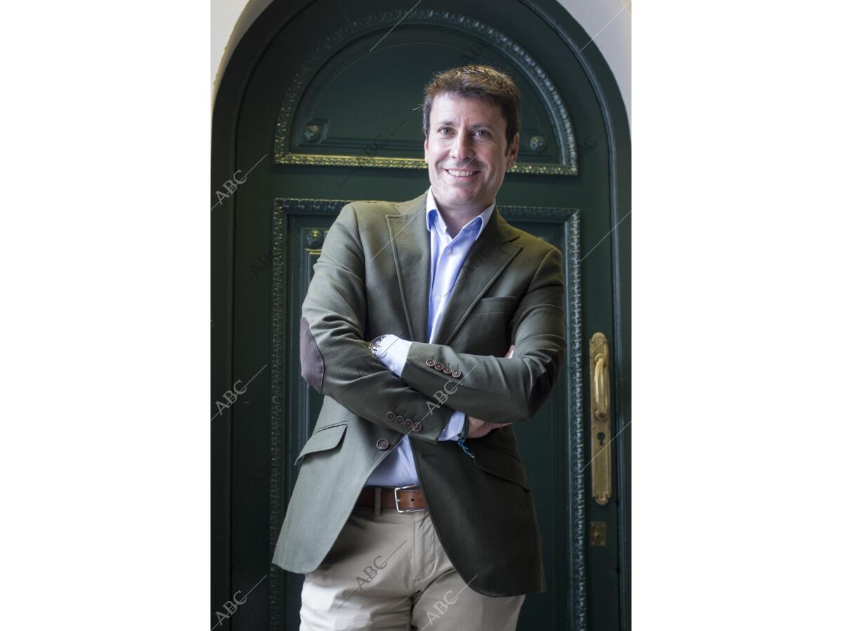 Entrevista con José Luis Pérez, que presenta nuevo programa de TV ...