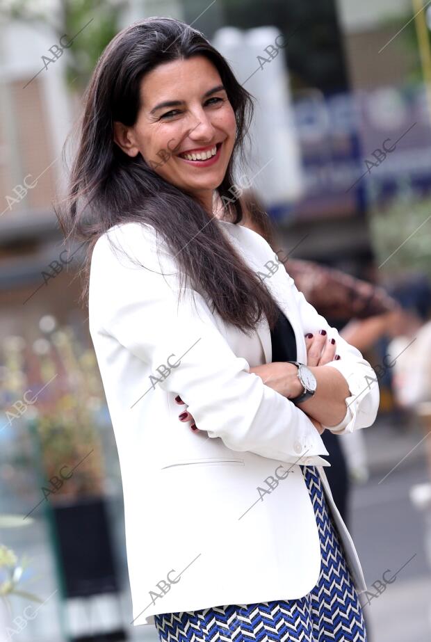 Entrevista A rocío Monasterio, Candidata de Vox A la Comunidad de ...