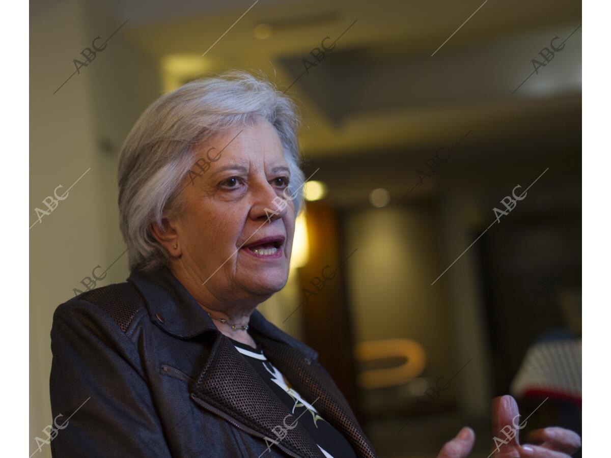 Entrevista A la Filósofa victoria Camps - Archivo ABC
