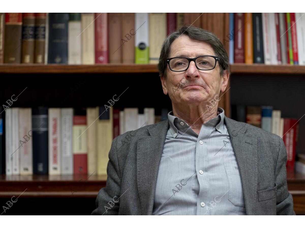 Entrevista a Manuel de la Rocha, candidato a las primarias del PSOE ...