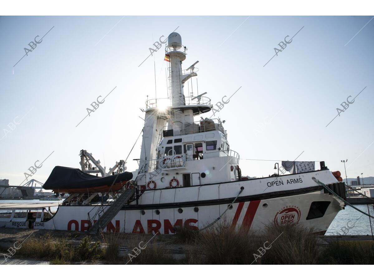 Barco de Open Arms amarrado en el puerto de Barcelona - Archivo ABC