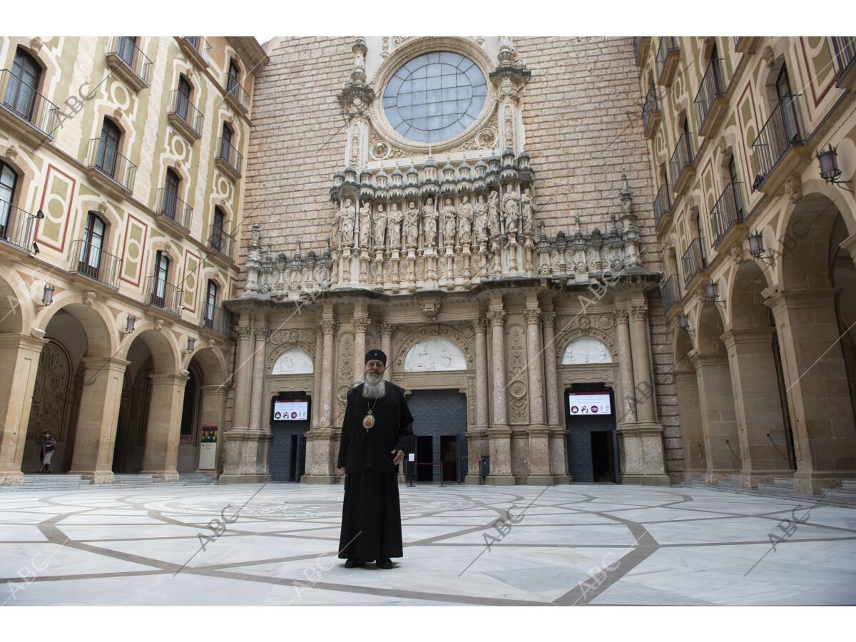 Entrevista al padre Manuel Nin, monje de Montserrat y obispo en Atenas ...