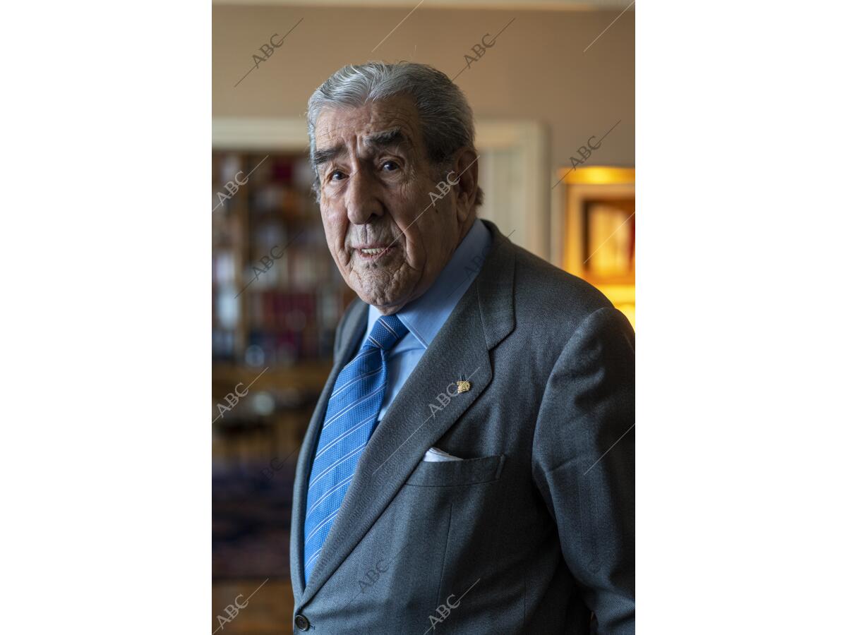 Entrevista A Fernando Suárez en su Casa - Archivo ABC