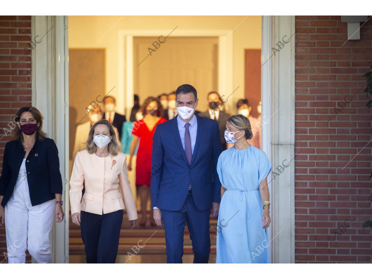 Presidente del Gobierno, Pedro Sanchez Perez-Castejon Vicepresidenta ...
