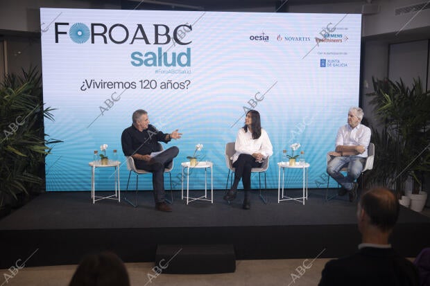Mesa entre María Blasco y Juan Luis Arsuaga, Moderada por José Manuel Nieves - Archivo ABC