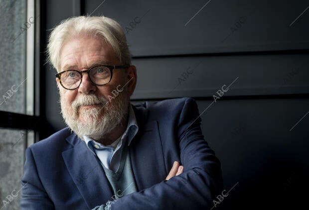 Entrevista al periodista Michael Reid que publica su nuevo libro ...
