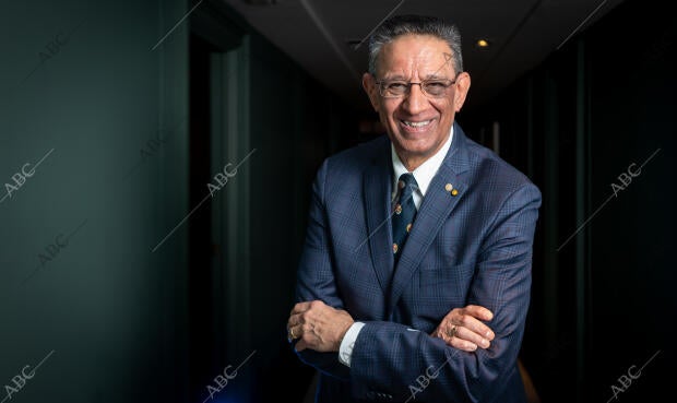 Entrevista a Charles Nicholas Serhan es profesor de Anestesia en la ...