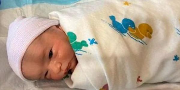 Sigue la búsqueda de Andrew, el bebé superviviente del triple crimen de ...