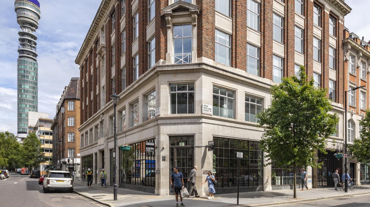 El histórico edificio de la radio de la BBC en Londres, en manos españolas