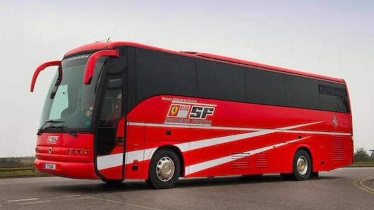 Sale a subasta la motorhome del equipo Ferrari que usó el Campeón del ...