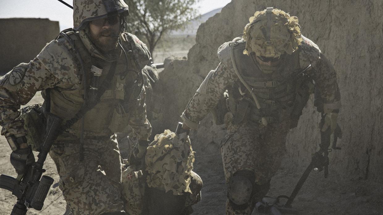 A War (***): La guerra fría