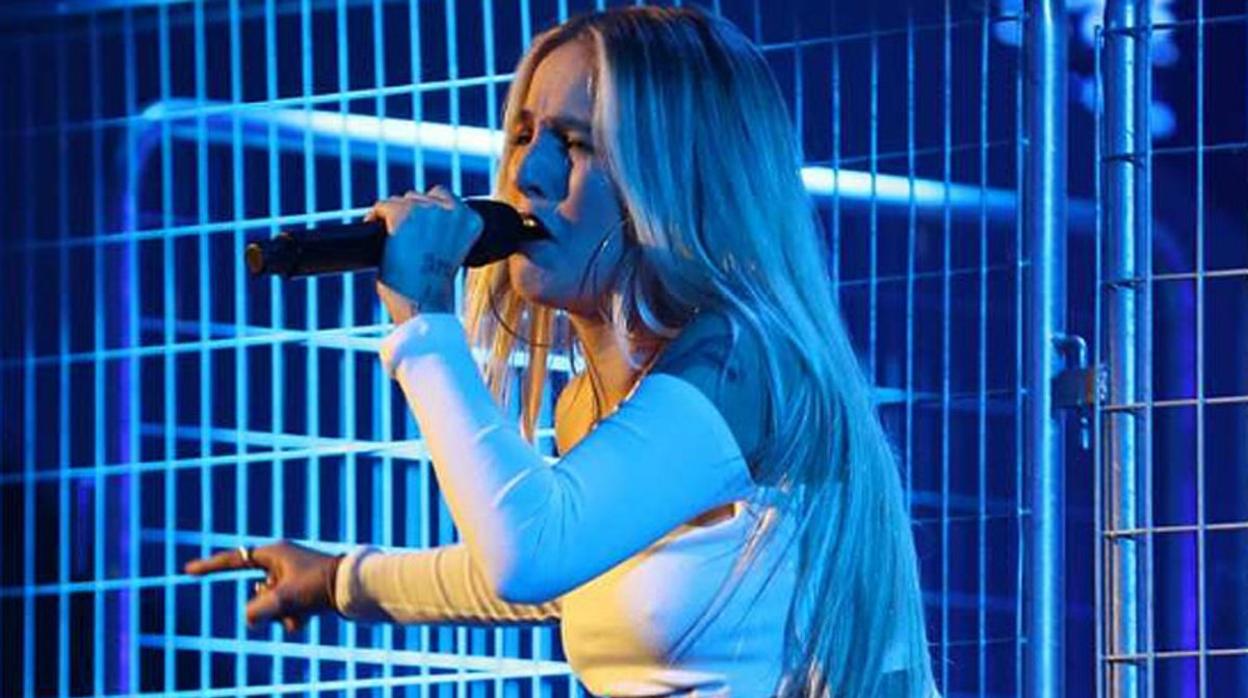 María enseña un pecho en pleno directo y revoluciona OT 2018