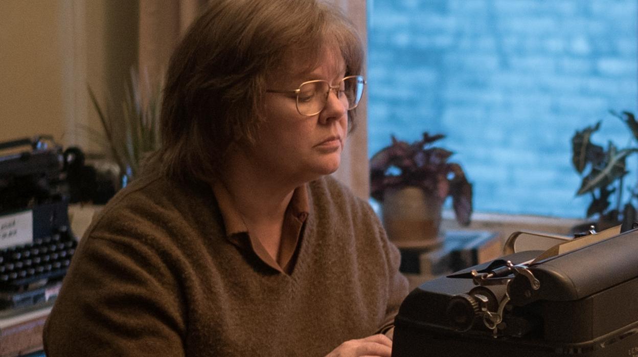 Lee Israel, el historial delictivo de la falsificadora alcohólica que ...