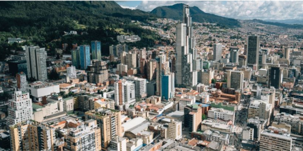 Bogotá: explora el ambiente único de la capital colombiana
