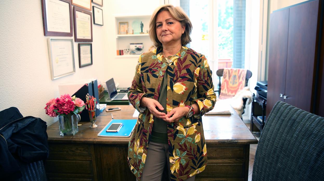María Die Trill: «El cáncer provoca un caos interno en la mujer que ...