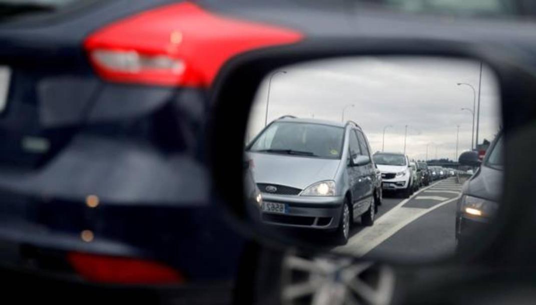 Tráfico y estado de las carreteras en directo: Primeras retenciones en ...