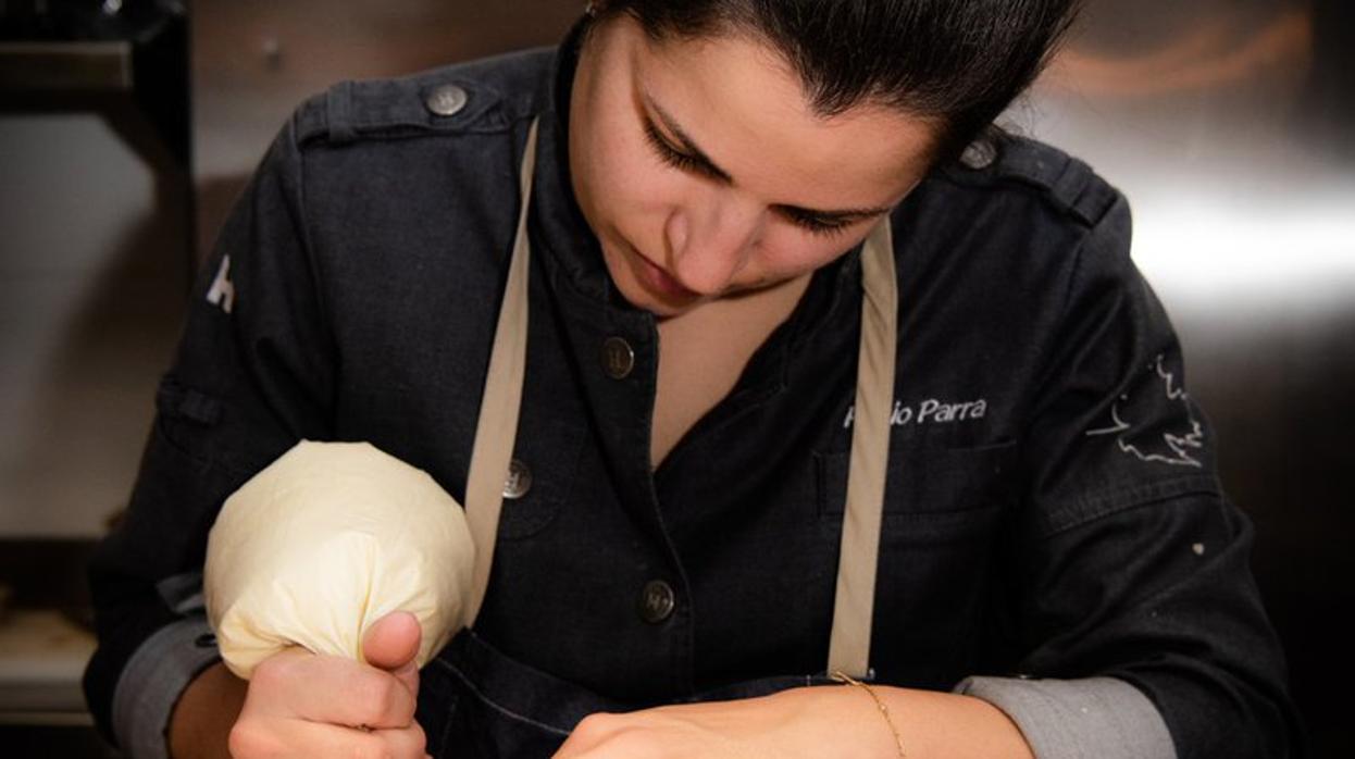 Esta es la única mujer entre las nuevas estrellas Michelin en España